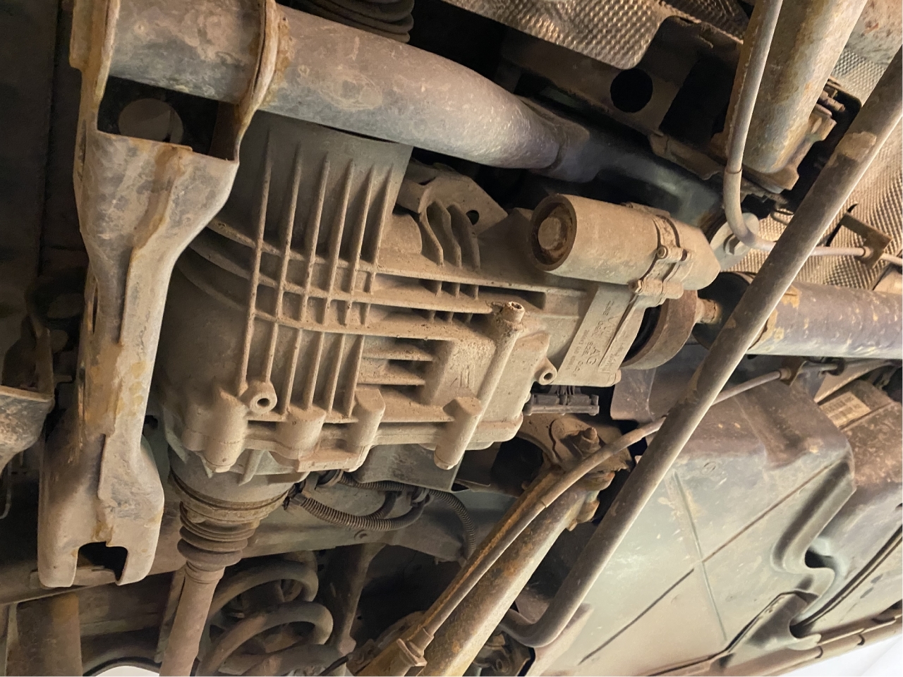 Kardang klokke bak til VW Transporter / Caravelle, 2015->> (T6)(T6) (09N 525 010 F), Motorkode ...